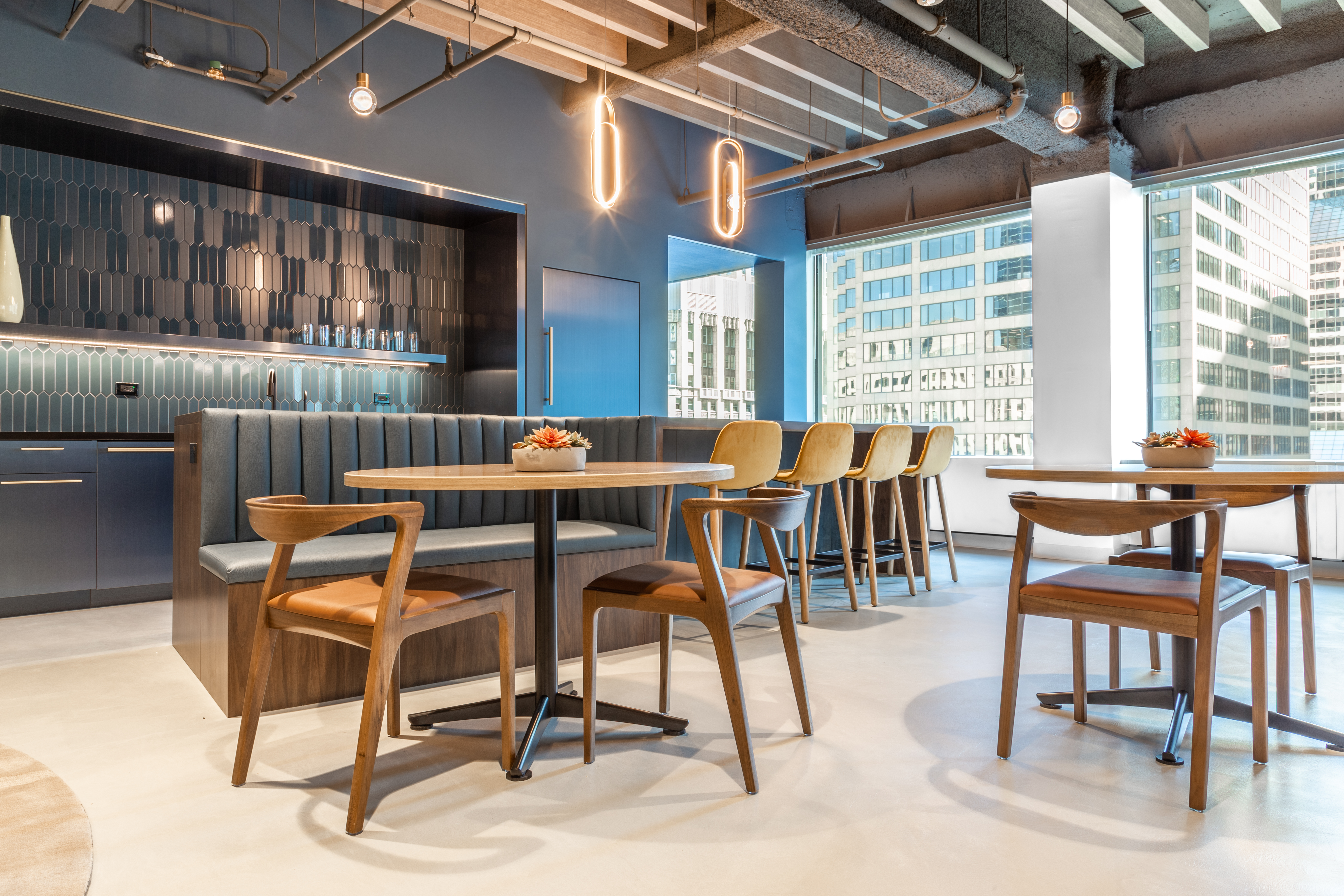 About - dsi-group.com