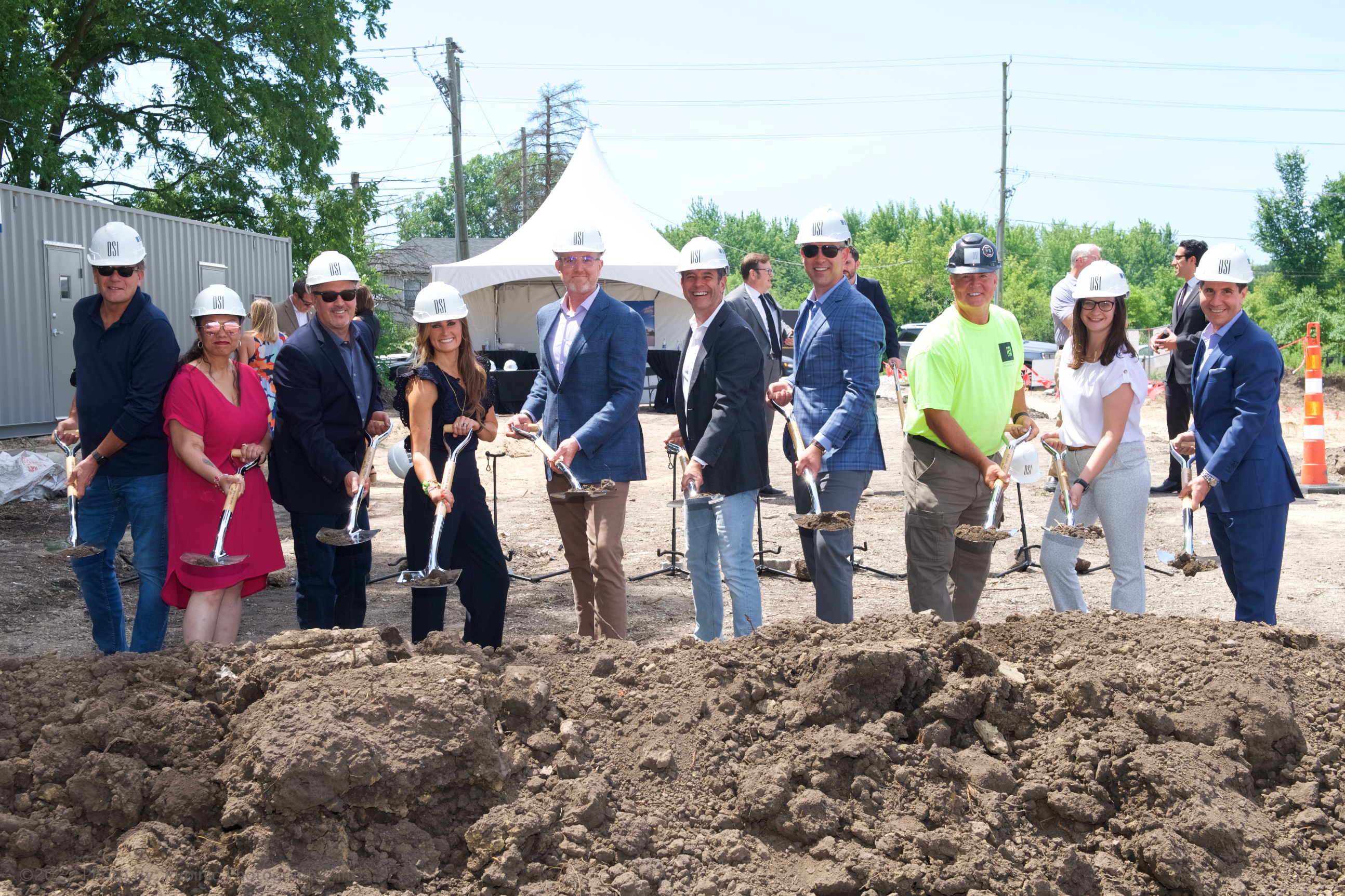 About - dsi-group.com